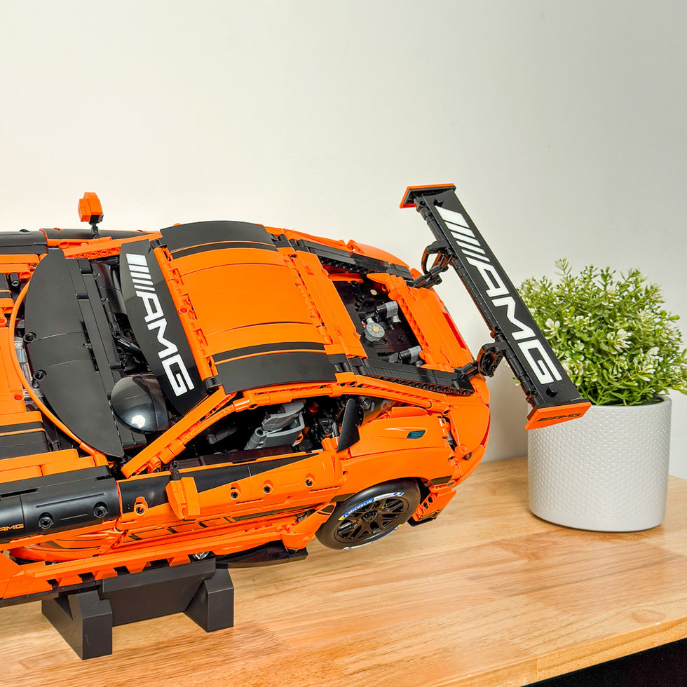 CaDA Mercedes-AMG GT3 1:8 - Bouwset Auto | C64008W – Boldons
